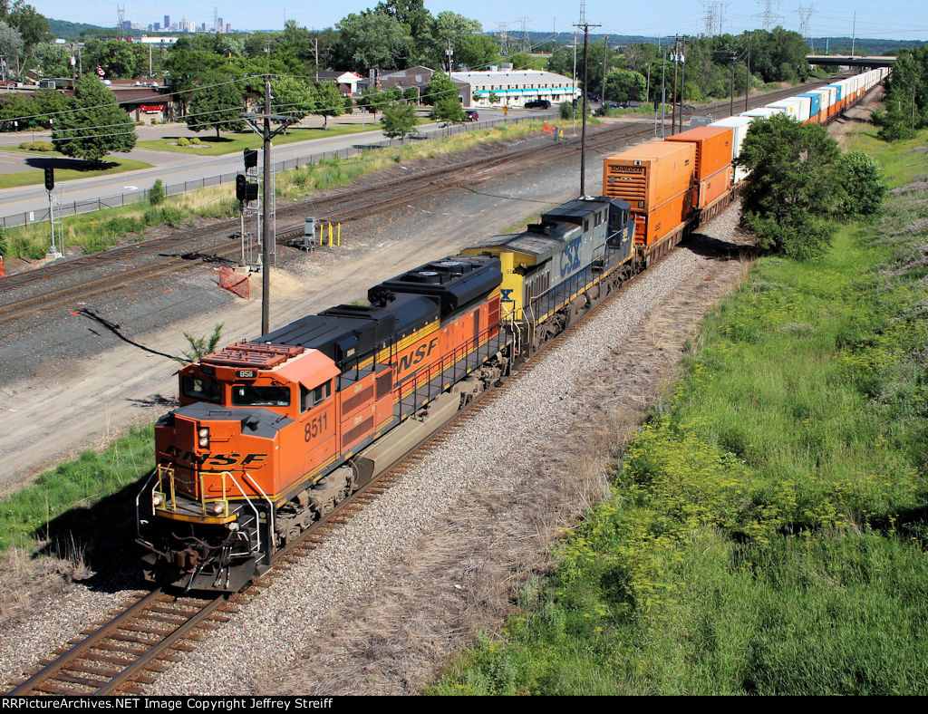 BNSF 8511